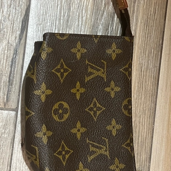 Louis Vuitton | Bags | Louis Vuitton Monogram Pouch | Poshmark